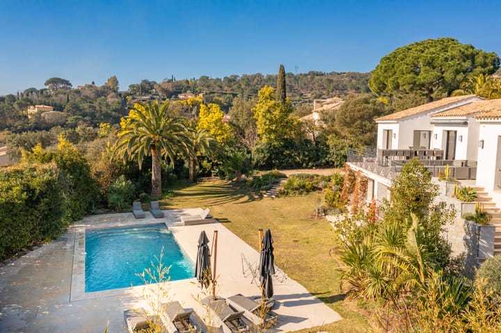 Huis te koop: Grimaud Golfe de St Tropez Var GOLFE DE ST TROPEZ Grimaud ...