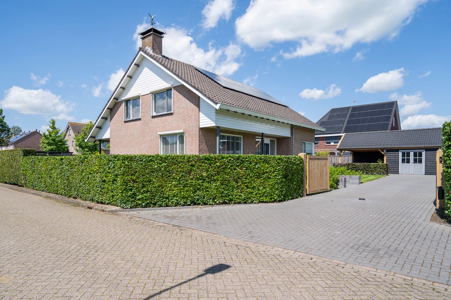 Huis te koop: Sluimerskamp 4 4171 BR Herwijnen [funda]