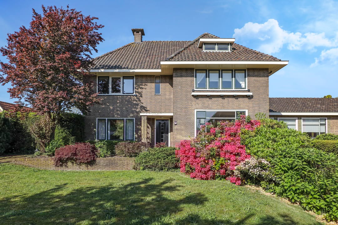 Koopwoningen - huizen te koop in [Funda]