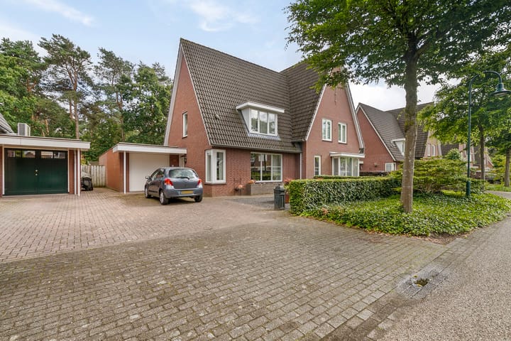 Koopwoningen Helmond - Huizen te koop in Helmond [funda]
