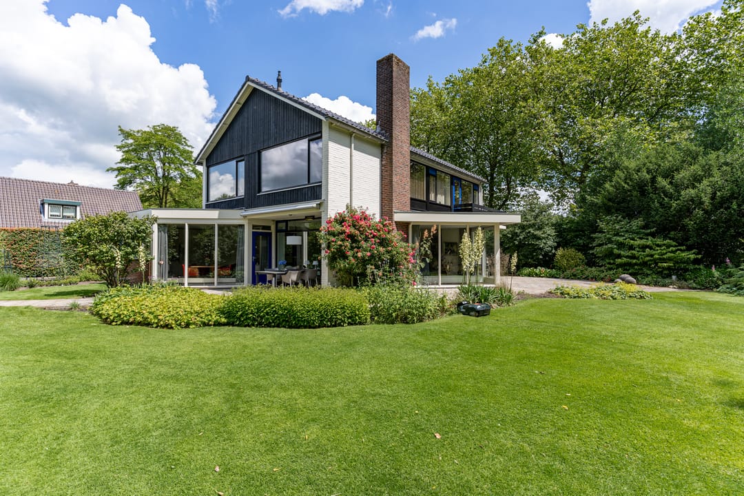 Koopwoningen - huizen te koop in [Funda]