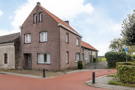 Koopwoningen Born - Huizen te koop in Born [funda]