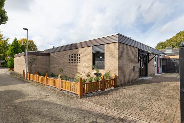 House sold: Carl-Orff-Straße 1 48527 Nordhorn, Germany [funda]