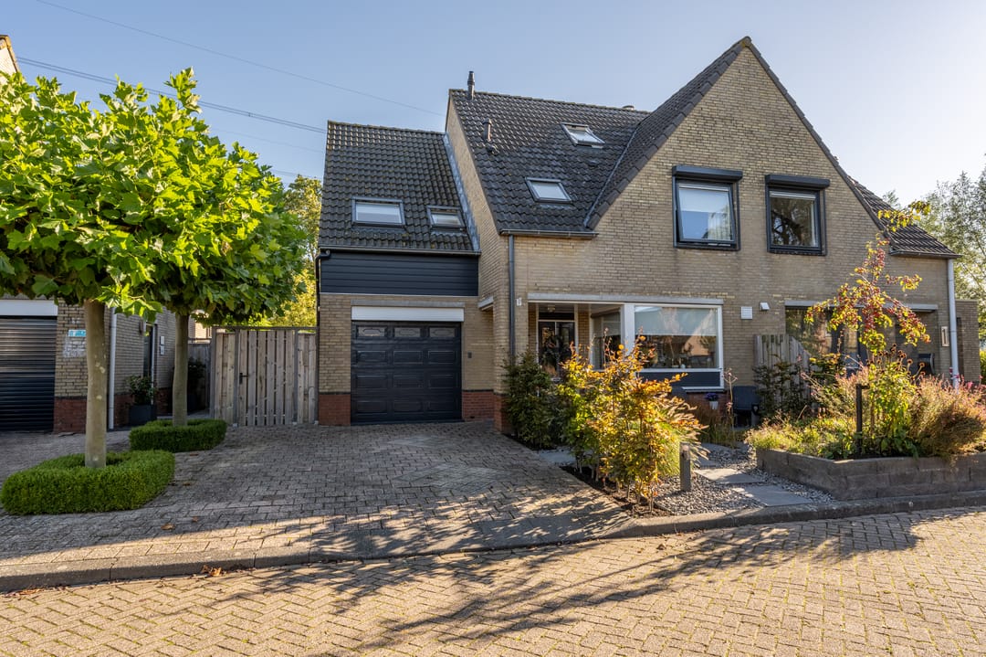 House sold: Molenwerf 3 3264 TH Nieuw-Beijerland | Funda