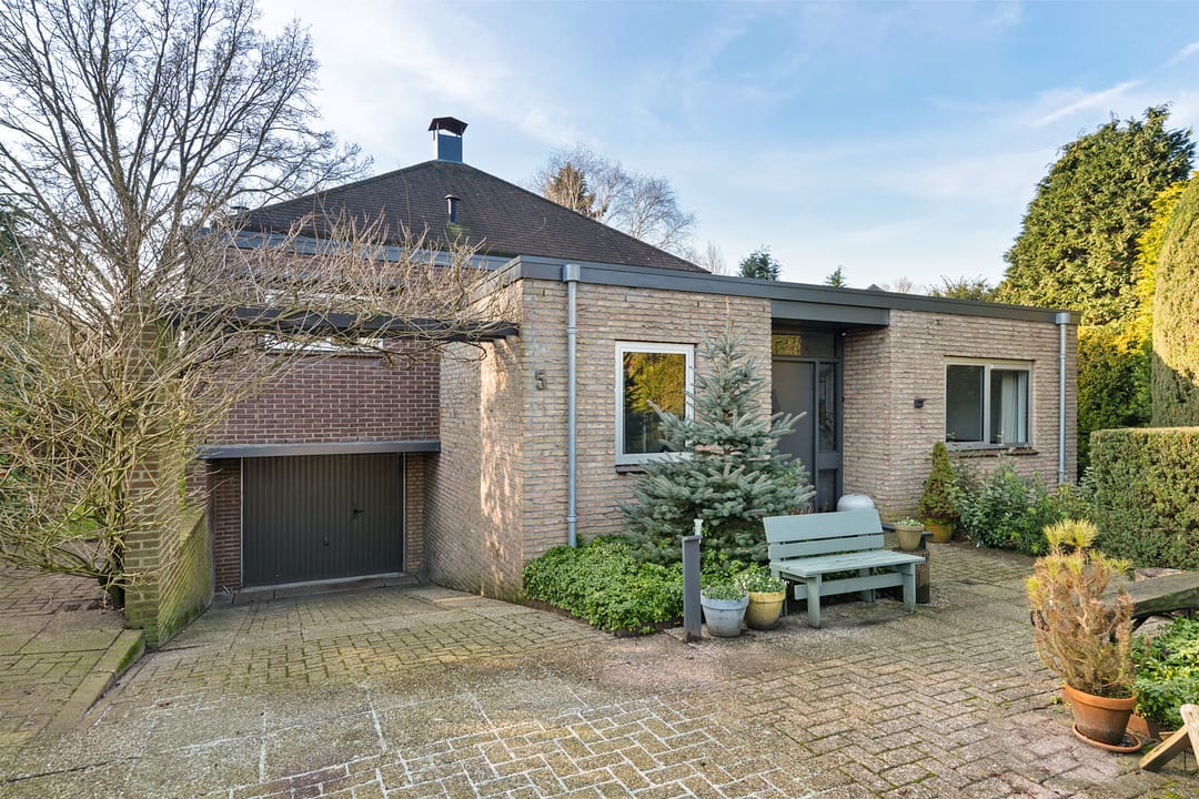 Huis verkocht: Meinwerkstraat 5 3881 BX Putten | Funda