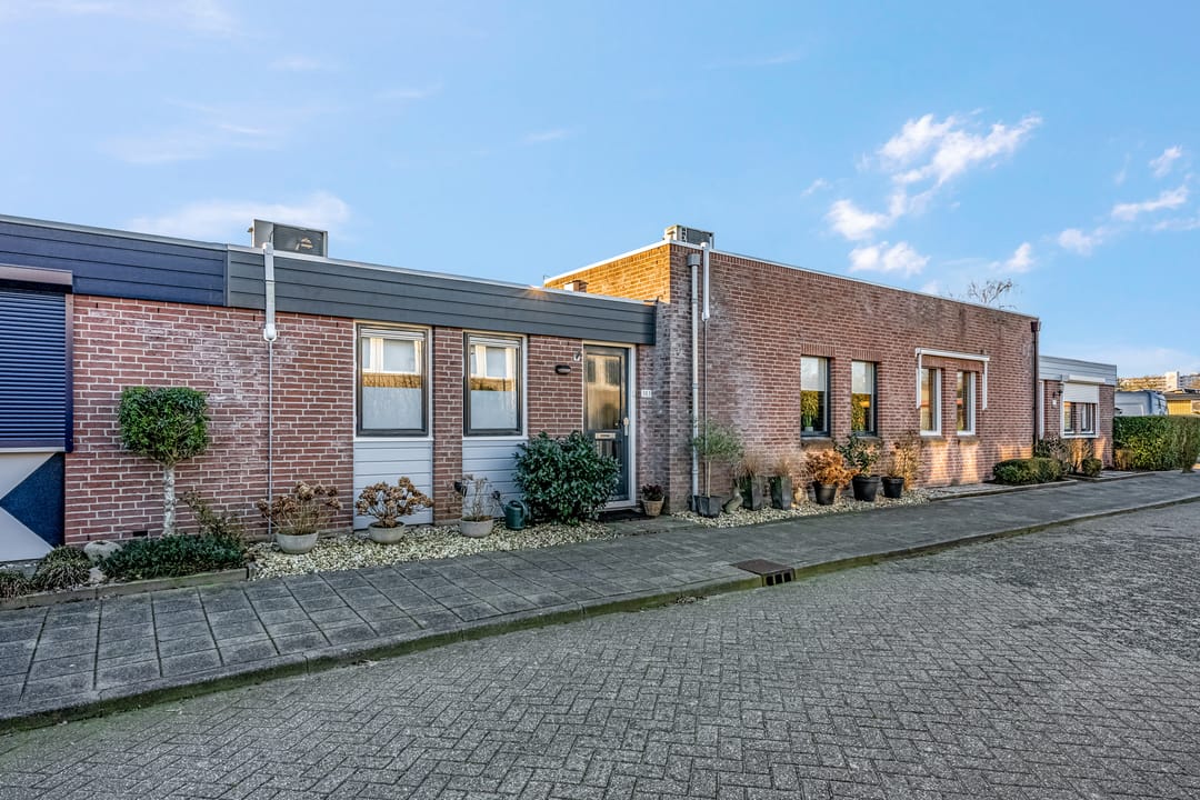 Huis verkocht: Weerdestein 383 6714 CR Ede | Funda