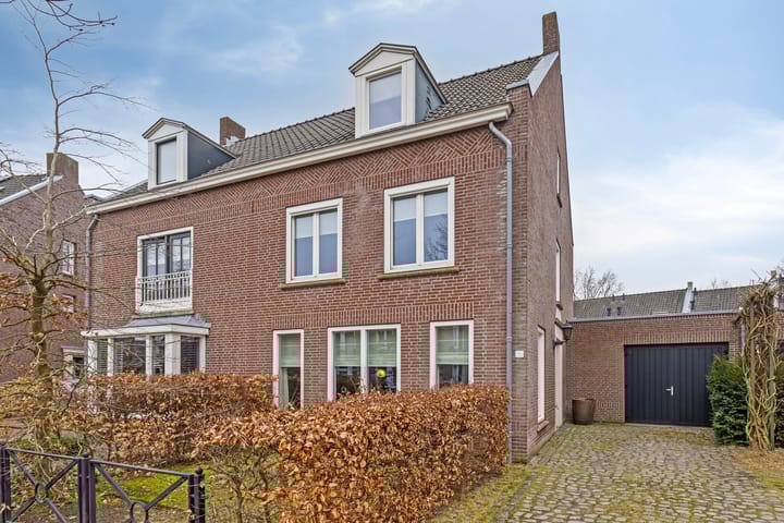 Koopwoningen - huizen te koop in [funda]