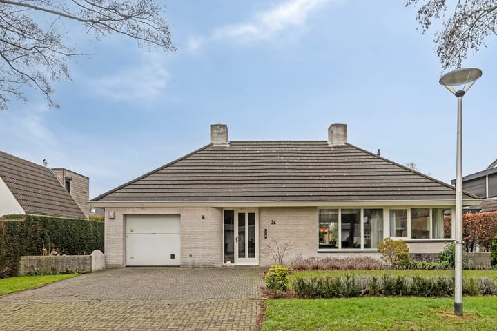 Koopwoningen - huizen te koop in [Funda]