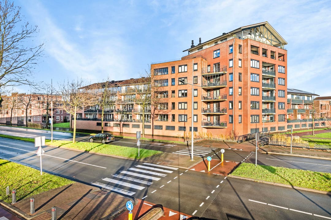 Apartment for sale: Zalm 188 3344 HD Hendrik-Ido-Ambacht [funda]