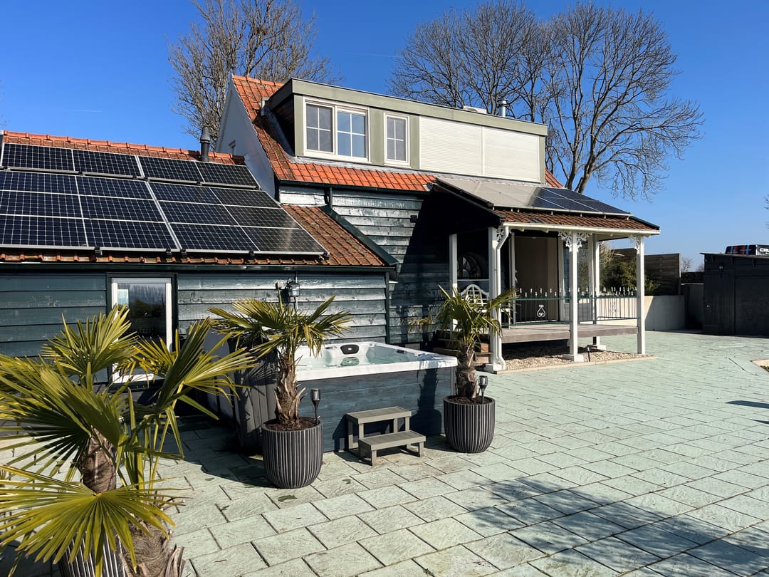 House sold: Middelsluissedijk OZ 82 3281 LE Numansdorp [Funda]