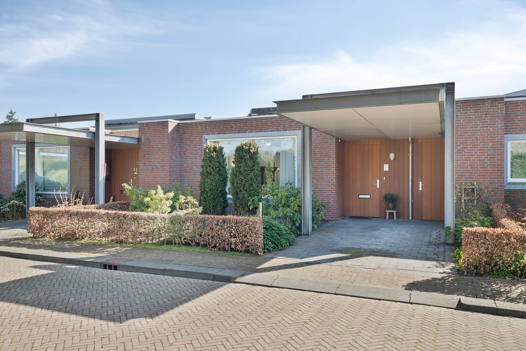 Koopwoningen - huizen te koop in [Funda]