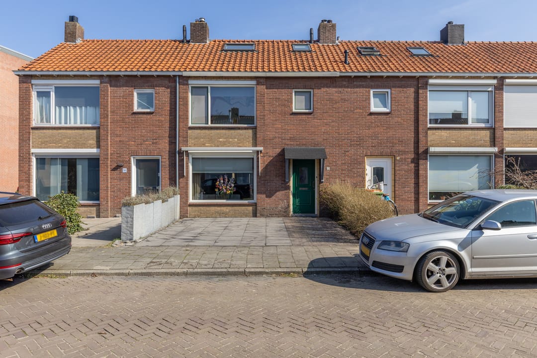 Koopwoningen - huizen te koop in [Funda]