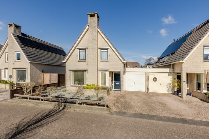Koopwoningen - huizen te koop in [Funda]