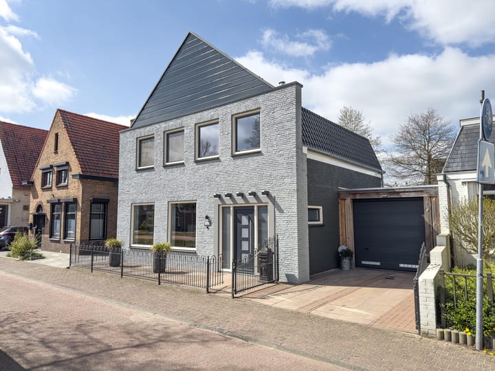 Koopwoningen - huizen te koop in [Funda]