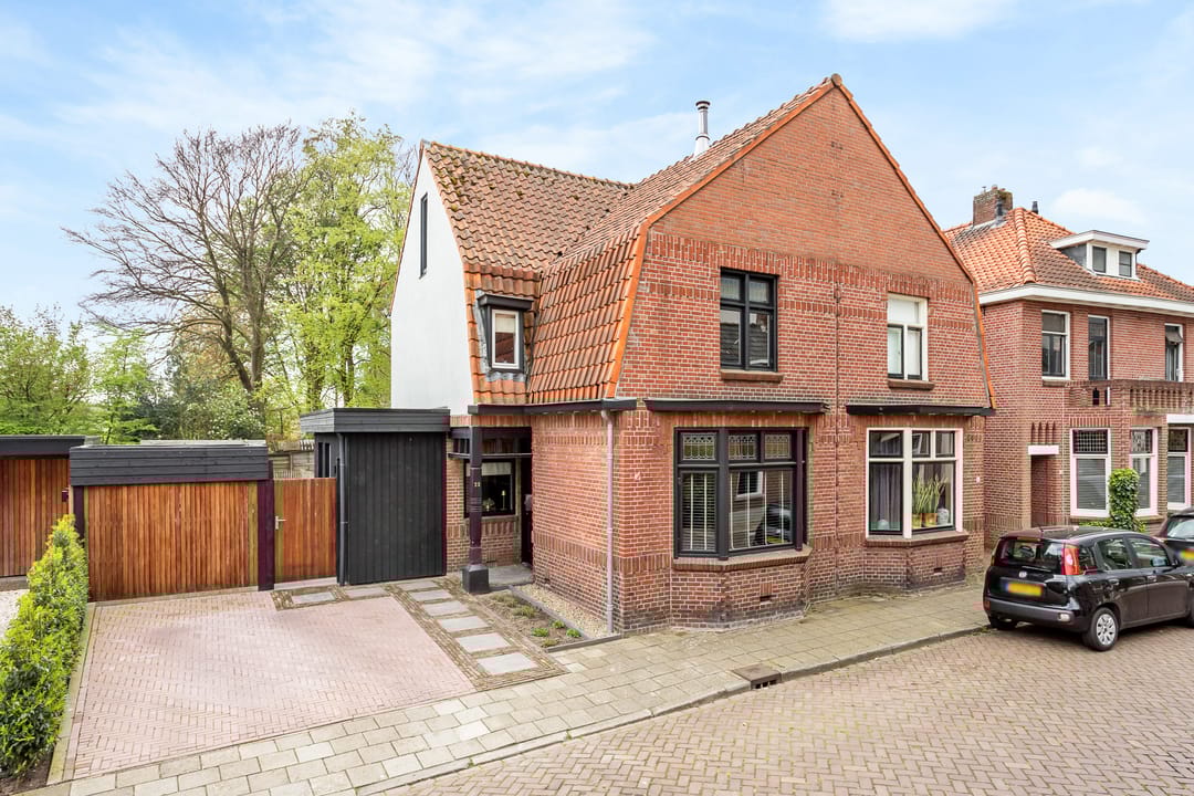 Koopwoningen - huizen te koop in [Funda]