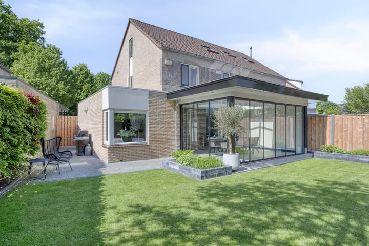 Koopwoningen - huizen te koop in [Funda]