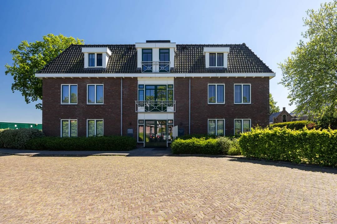 Koopwoningen - huizen te koop in [Funda]