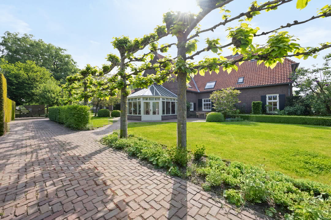 Koopwoningen - huizen te koop in [Funda]