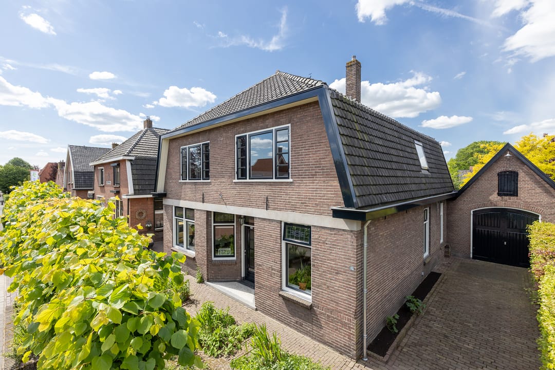 Koopwoningen - huizen te koop in [Funda]