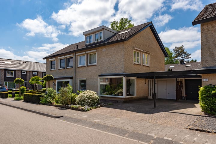 Koopwoningen - huizen te koop in [Funda]