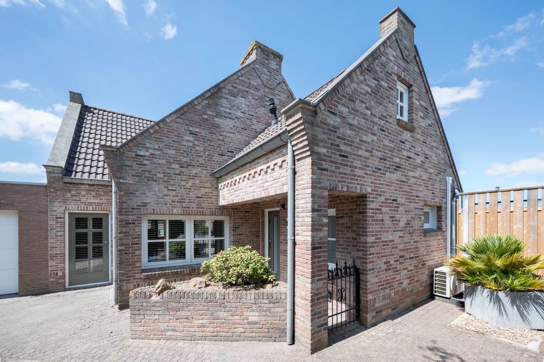 Huis verkocht: Pastoor van Breugelstraat 20-A 4744 RB Bosschenhoofd [Funda]