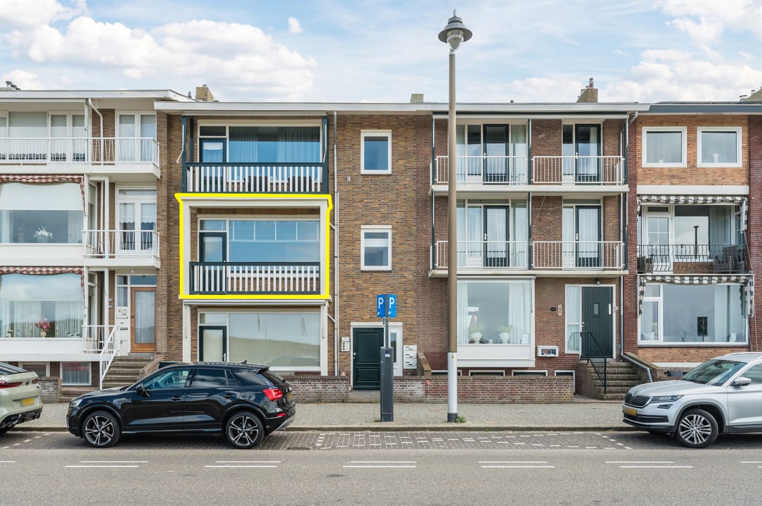 Koopwoningen - huizen te koop in [Funda]