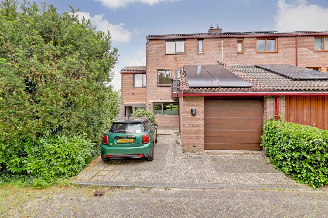 Huis te koop: Anna van Hensbeeksingel 142 2803 LK Gouda | Funda