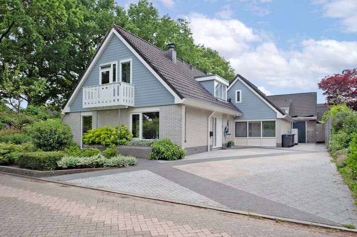 Koopwoningen - huizen te koop in [Funda]