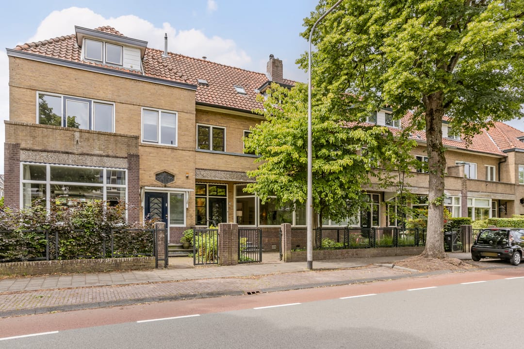 Koopwoningen - huizen te koop in [Funda]