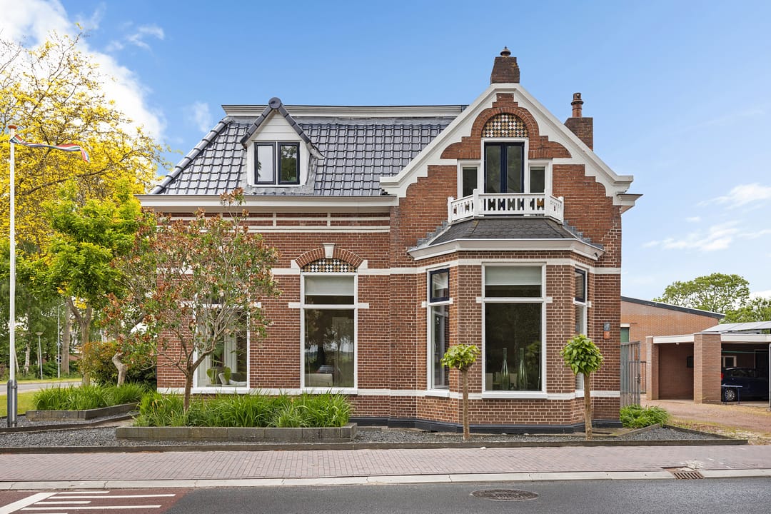 Koopwoningen - huizen te koop in [Funda]