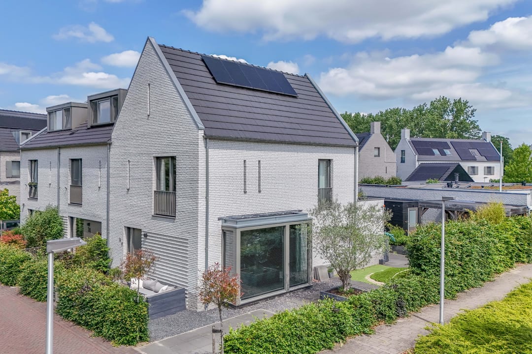 House for sale: Anna Maria van Cappellenpark 72 2904 VR Capelle aan den ...