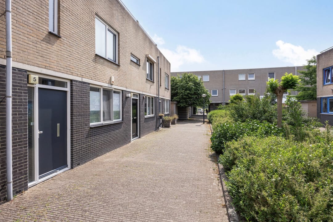 Huis verkocht: Guurtje Riemenshof 3 2331 SH Leiden | Funda