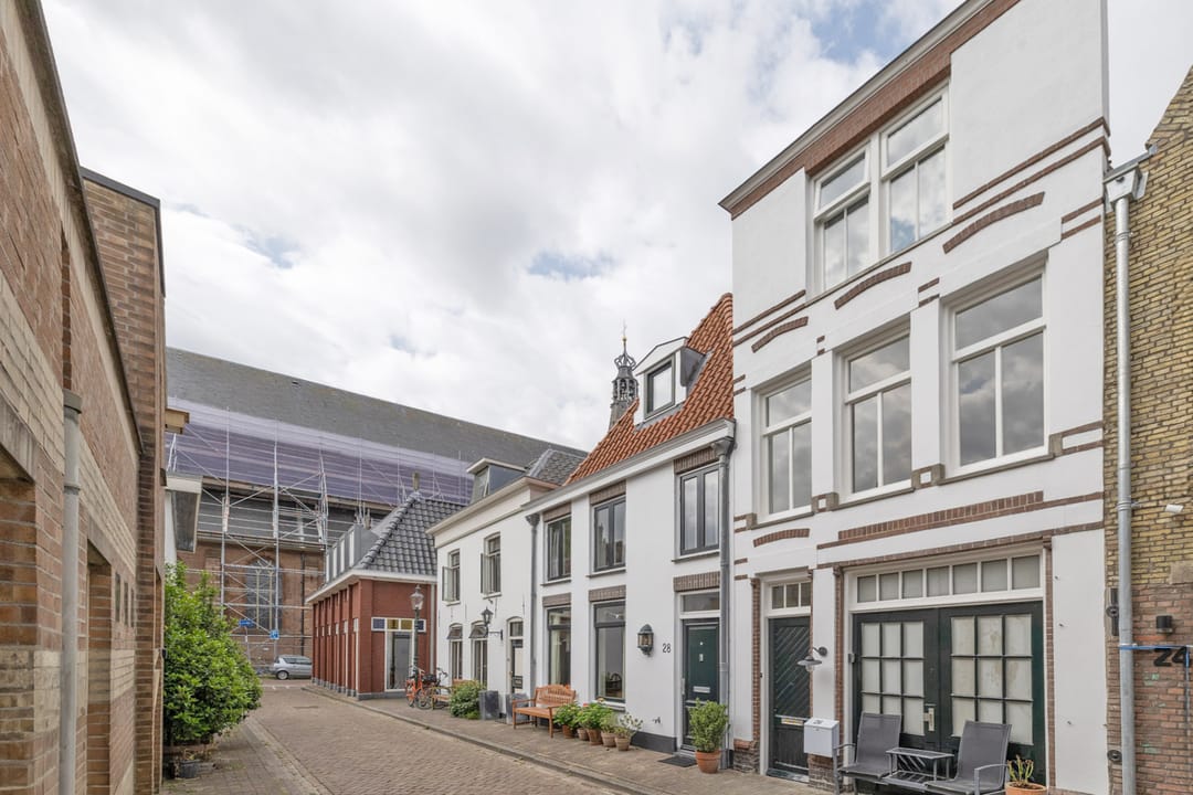 Apartment for sale: Middenstraat 26 1381 XD Weesp [Funda]