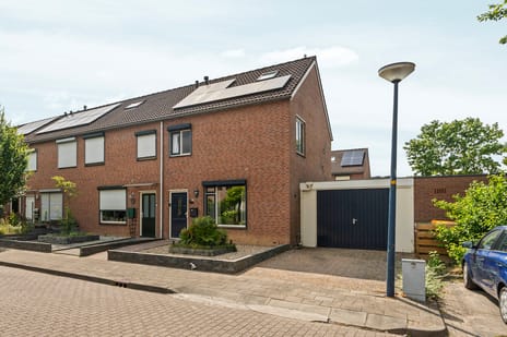 Koopwoningen - huizen te koop in [Funda]