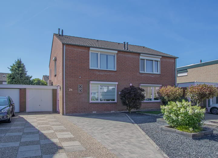 Koopwoningen - huizen te koop in [Funda]