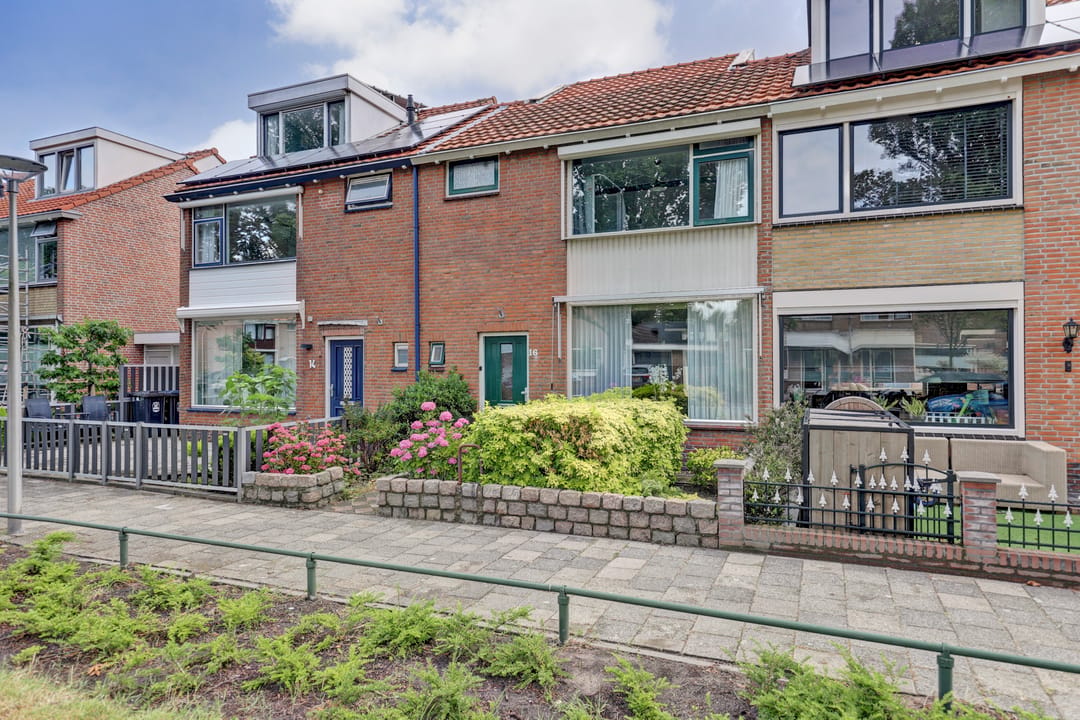 Koopwoningen - huizen te koop in [Funda]