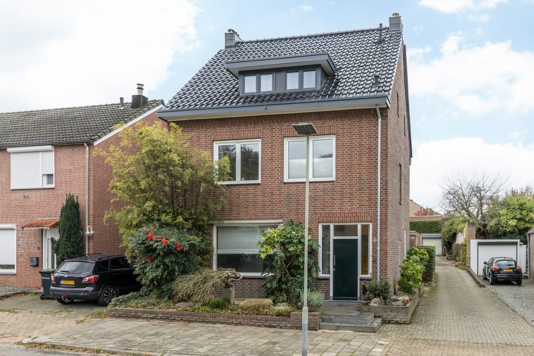 Huis te koop: Rozenstraat 24 6361 HT Nuth | Funda