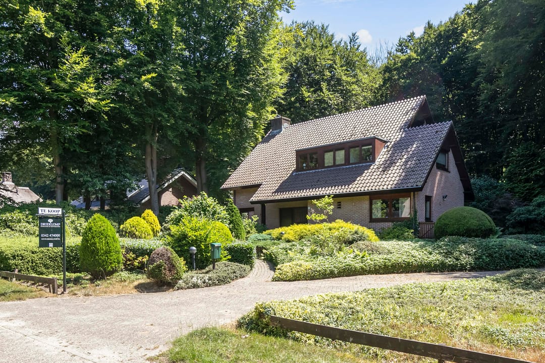 Huis te koop: Heuvellaan 2 3881 MV Putten | Funda